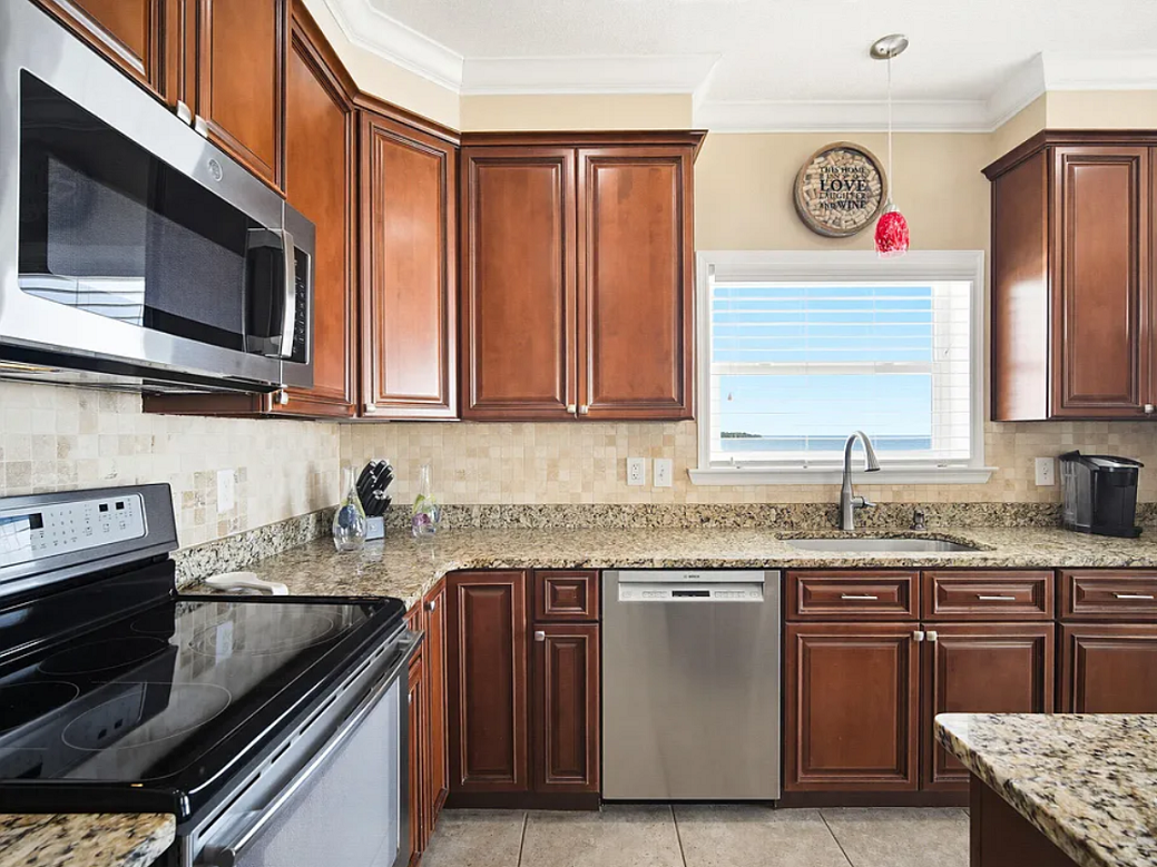 Experience Paradise at 183 Star Lane Key West!